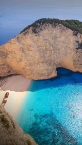 Shipwreck or Navagio beach, Smugglers Cove, Zakynthos island, Greece ...