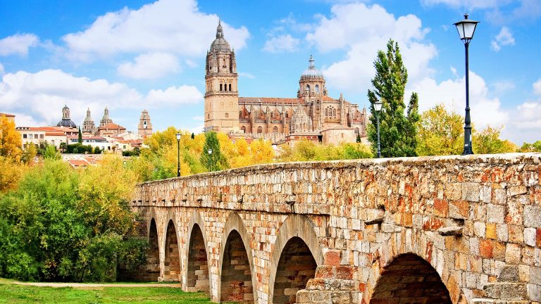 Arenal Volcano National Park in northern Costa Rica | Windows Spotlight ...