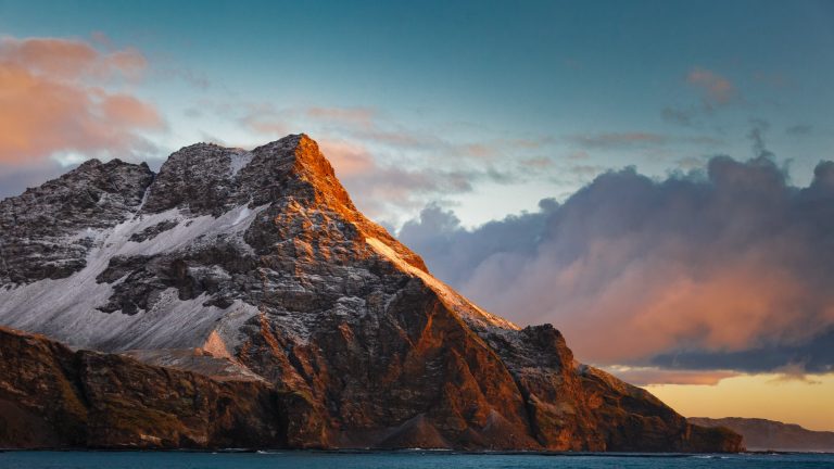 Sunrise at South Georgia Island | Windows Spotlight Images