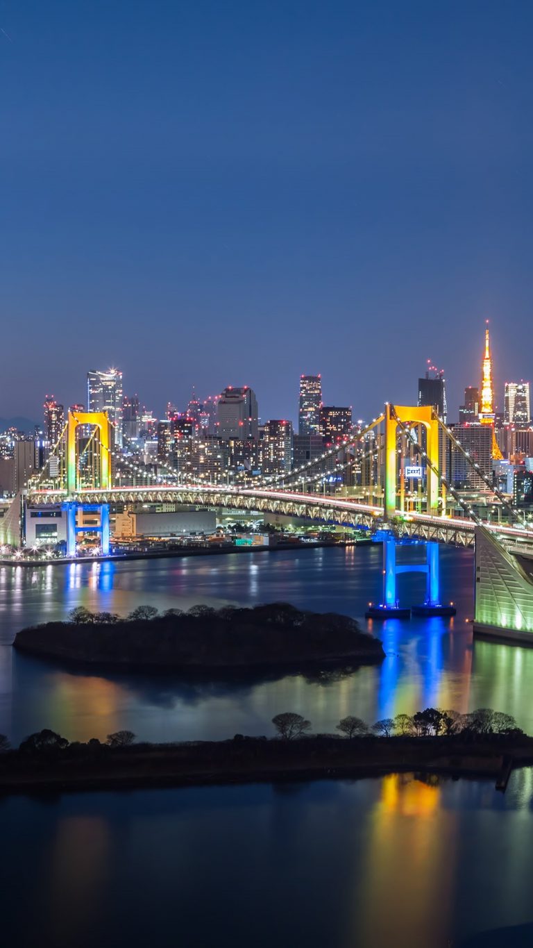 Tokyo skyline with Tokyo Tower and Rainbow Bridge, Japan | Windows ...