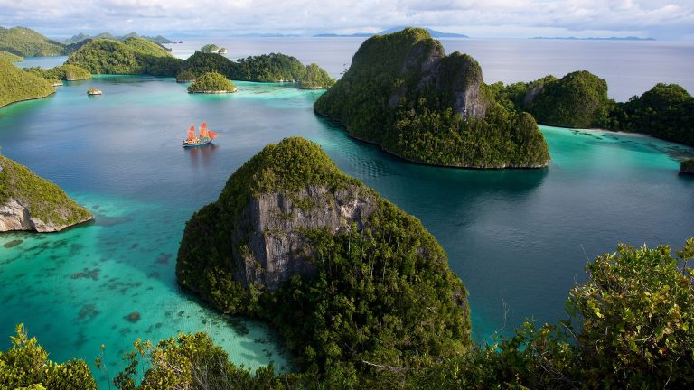 View of Pulau Wayag Islands in Raja Ampat Islands of Indonesia ...