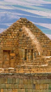 El Castillo at Ingapirca, the most important Inca ruins in Ecuador ...