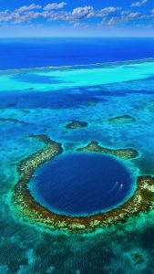 The Great Blue Hole giant marine sinkhole off the coast of Belize ...