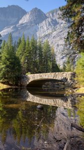 View of Merced River in Yosemite valley, Yosemite National Park ...