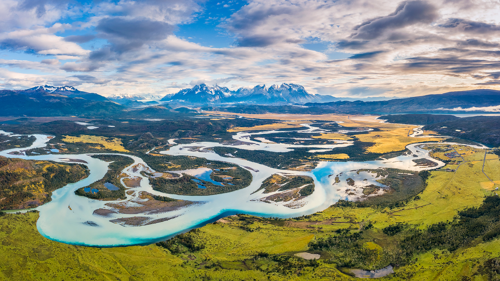Serrano River summer view to Cerro Torre, Torres del Paine National ...